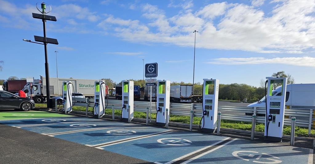 Roadchef powers up Bothwell Services with ‘ultra-fast’ EV charging hub ...