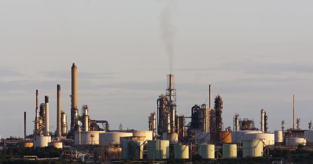 Unite threatens further strike action at Exxon’s Fawley refinery | News ...