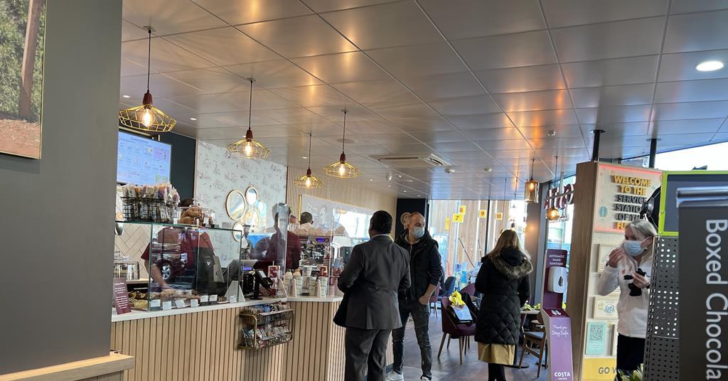 Shell sets the standard as its first EV-only charging hub is officially ...