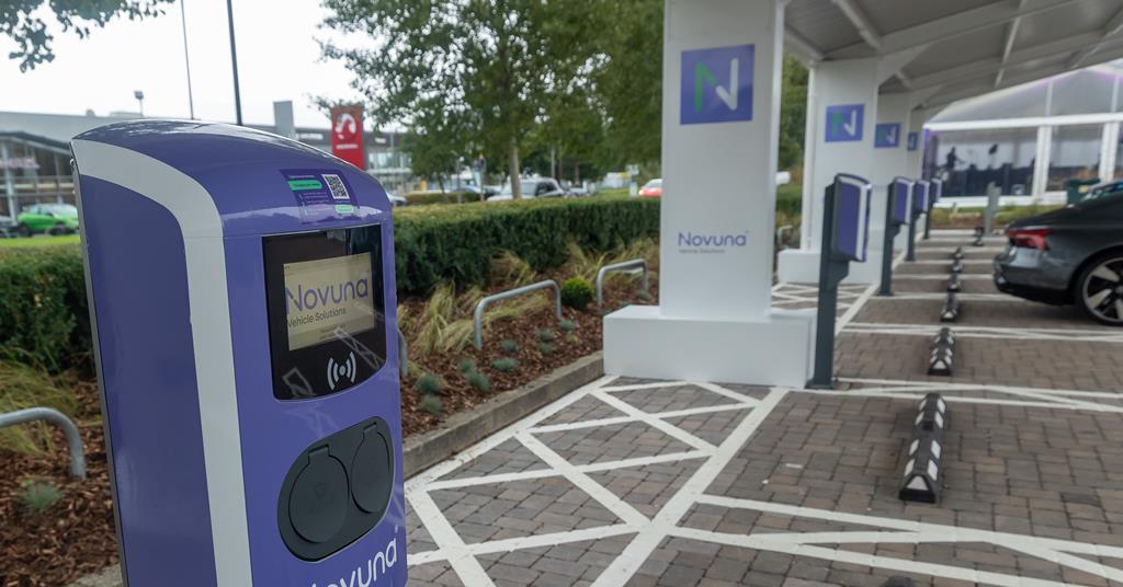 Cableless, fully wireless EV charging forecourt launched by fleet ...