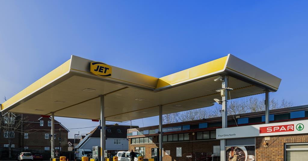 Kent-based dealer 4-Elms continues long-term alliance by re-signing ...